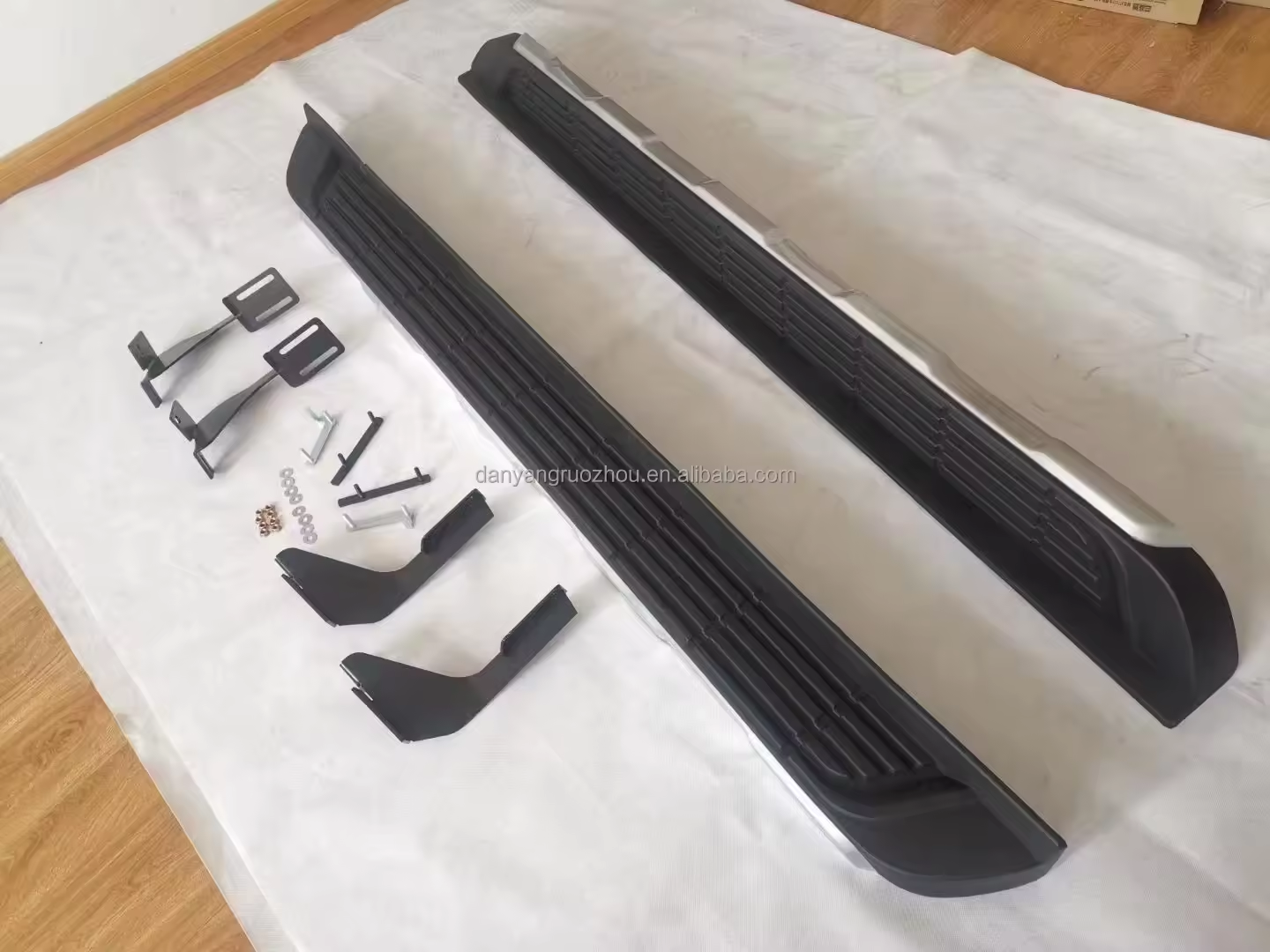 China 4×4 Off Road Pickup Truck Running Boards In Stock Aluminum Side ...